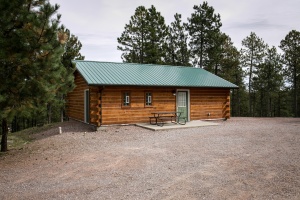 Cabins - Holy Smoke Resort