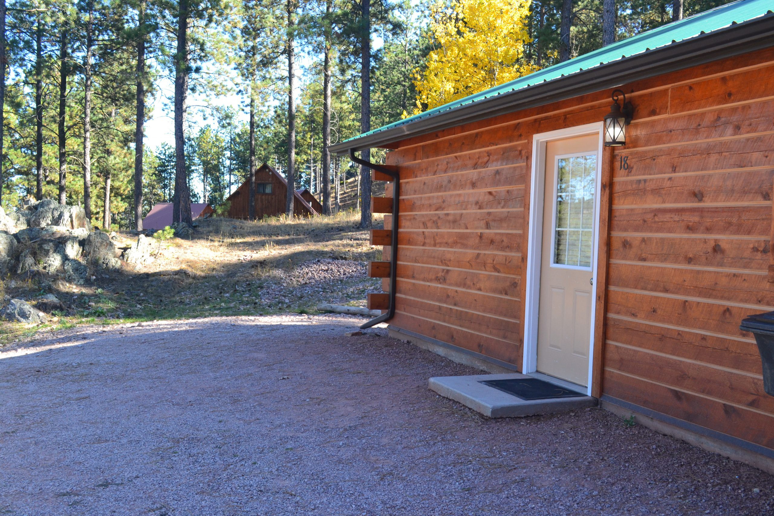 Cabins - Holy Smoke Resort